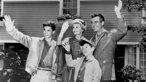 Hugh Beaumont Get To Know The Dad From Leave It To Beaver