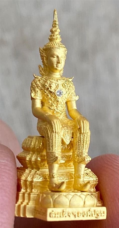 สมเด็จองค์ปฐมปางพระนิพพาน วัดท่าซุง ปี 67 ร้านณัชชาพระเครื่อง วัตถุมงคลสายวัดท่าขนุน มาแล้ว