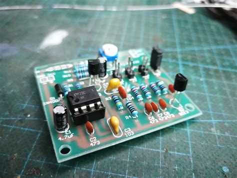 20220630 The NE555 Multi Channel Waveform Generator Module Sine Triangle Square Wave DIY Kits