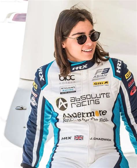 Jamie Chadwick British Racing Driver Scrolller
