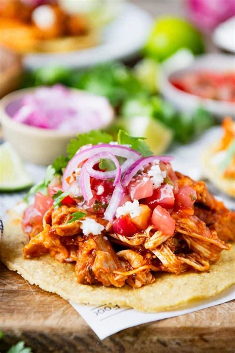 Crock Pot Tostada De Tinga Chicken Tostadas