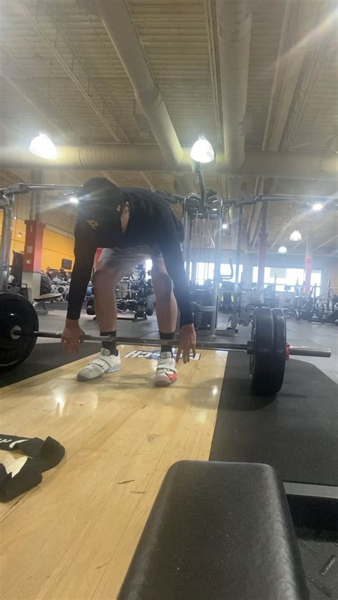 Fixing Wrong Foot Movement Rweightlifting
