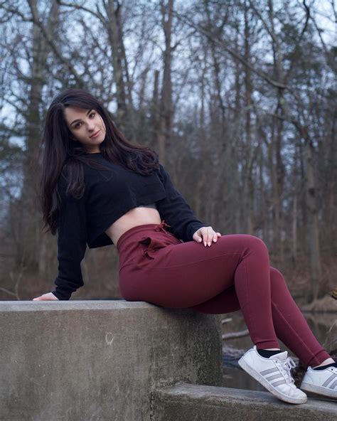 Emily Jane Bio Age Height Wiki Models Biography