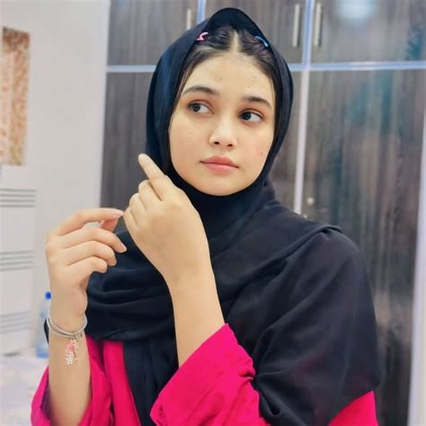 ‎علیزہ زہرہ‎ Alizazahra • Threads Say More
