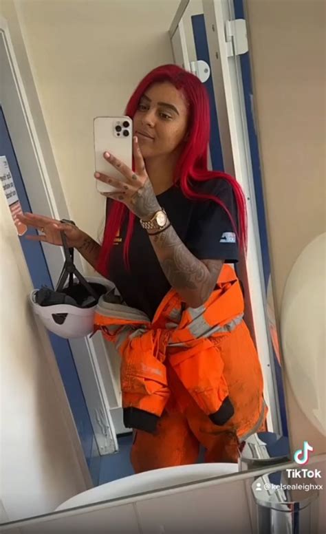 I M A Female Crane Operator I Want To Normalize Women In Construction Its Empowering The