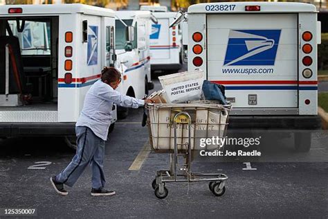 Us Mail Delivery Cart Photos And Premium High Res Pictures Getty Images