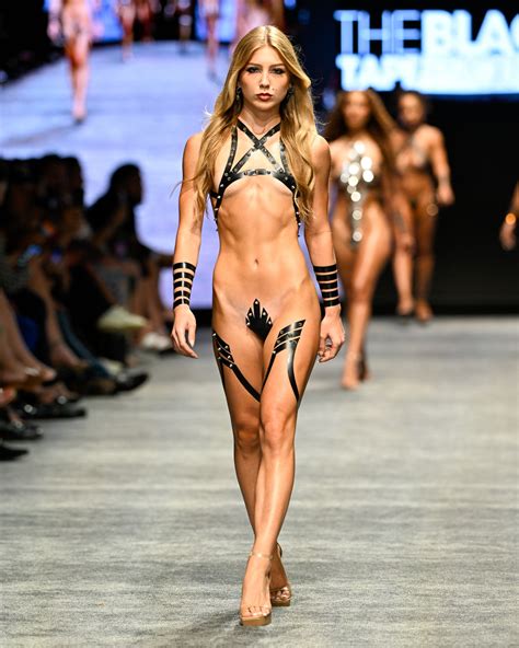Black Tape Project Été 2024 Maillots