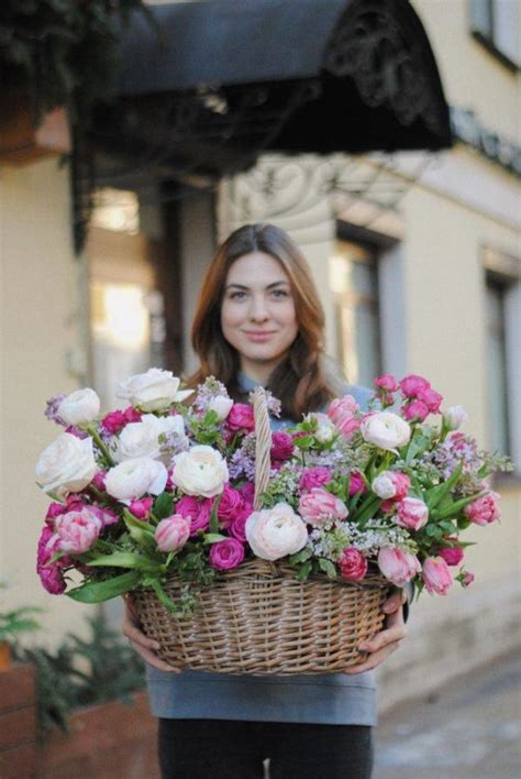 Купить Корзину Цветов в Санкт Петербурге Цветочные Корзины с