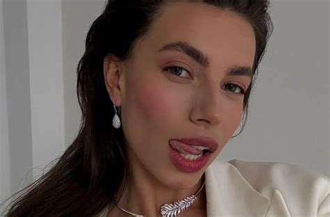 Разследвана за употреба на тестостерон но е супер секси Novsport