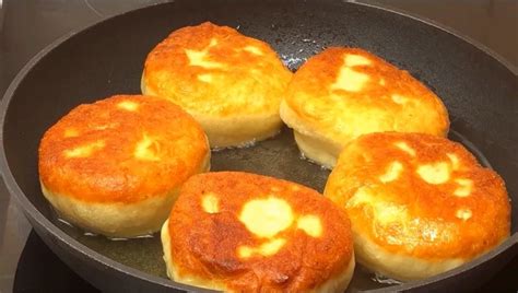 Страва з картоплі на сковороді вийшло дуже цікаво та незвичайно