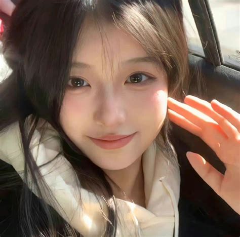 Trai xinh gái đẹp에 있는 핀