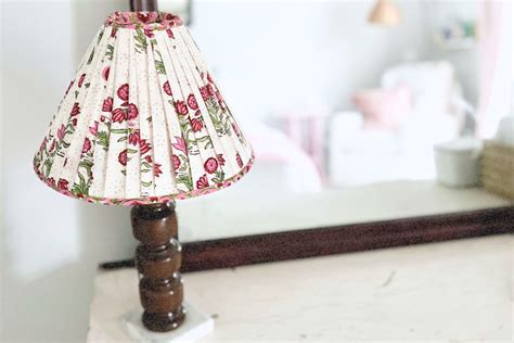 DIY Pleated Lampshade No Sew Technique