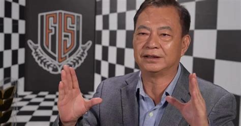 廖偉雄闊別17年重返tvb，節目中忽然爆哭，轉行從商曾破產