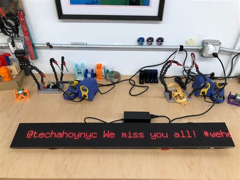 Essentialquotes Displays Community Support From Tweets And Web Posts On