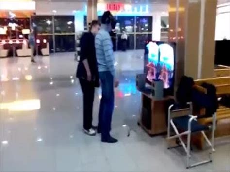Hilarious Oculus Rift Testing Gone Wrong
