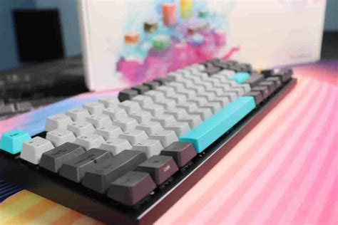 Varmilo VA87M Review: One of The Best - Switch and Click