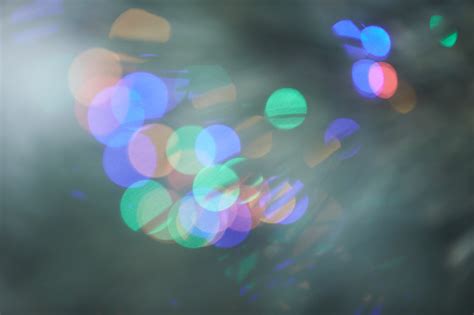 다채로운 흐린 보케 배경 반짝이 빛 효과 파티 보케 디포커스 조명으로 흐릿한 빛 추상적 배경 0명에 대한 스톡 사진 및 기타 이미지 Istock