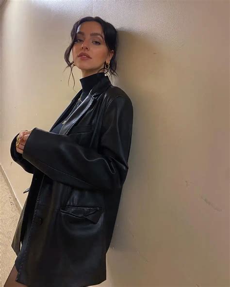 Bebe Bettencourt Biography Height And Life Story Super Stars Bio