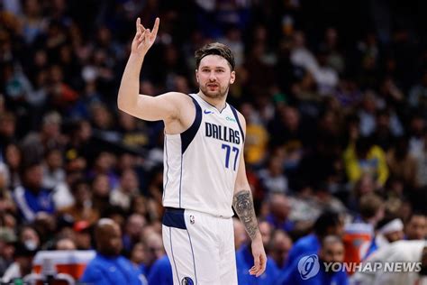 올스타 군단 클리퍼스 8연승…하든 레너드 조지 90점 합작 한국경제