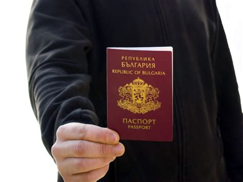 Лани 1 700 Македонци добиле бугарски пасош Сител Телевизија