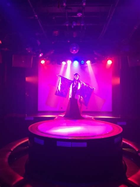 小向美奈子、横浜ロック座で復活！12 30までオンステージ！三代目葵マリーがゲネ中に突撃取材！楽屋の写真も大放出。「今後は自分ができることを一生懸命、頑張って行きます。支えてくれる人の心を大切