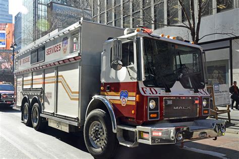 배경 화면 1600x1067 픽셀 구급차 보트 군용 트럭 자동차 디 부서 비상 사태 에프 불 위생병 엔 새로운 소방원 구출 Suv 미국