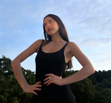 Olivia Rodrigo Wears Red Hot Bikini In Beach Vacation With Tate Mcrae
