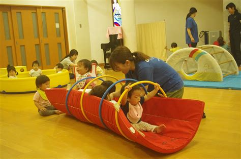 YMCA保育園ブログ 雨の日の遊び乳児クラス