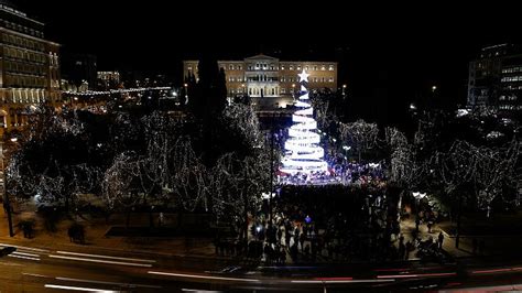 Ήθη και έθιμα των Χριστουγέννων και της Πρωτοχρονιάς στην Ελλάδα