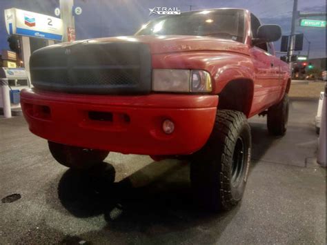 2000 Dodge Ram 1500 Wheel Offset Aggressive 1 Outside Fender