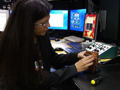 video synthesis and microdiffraction at extreme pressures and temperatures