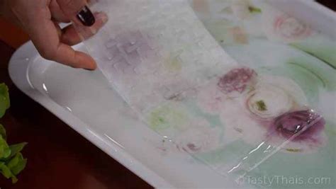 Fresh Vegetable Spring Rolls With Dipping Sauce Easy Thai