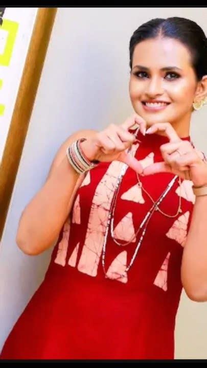 අහිංසක ලස්සනක් එයාට තියෙන්නේ කියන අය කෝ බලන්න💫💫💫 Foryourpage Trendingshorts Trending Youtube