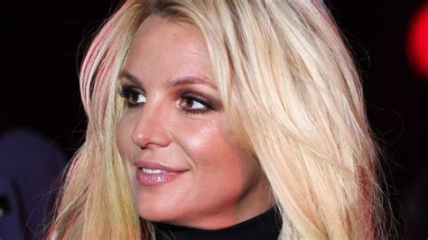 Britney Spears Banned From Hotel For Going Topless Report