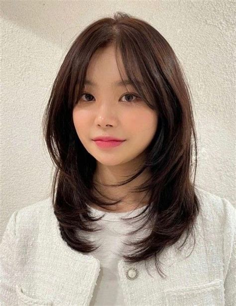 Layered Haircuts For Medium Hair Bangs With Medium Hair Short Hair