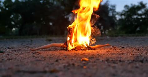 Diccionario Utópico De Teatros Cómo Mirar Al Futuro Desde El Arte