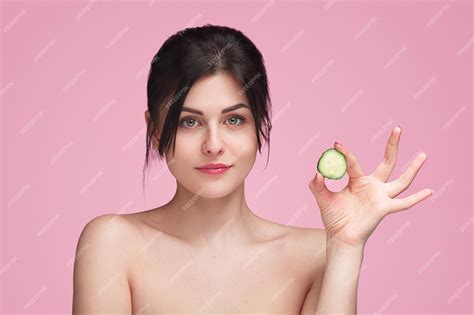 Premium Photo Sensual Woman With Cucumber Slice