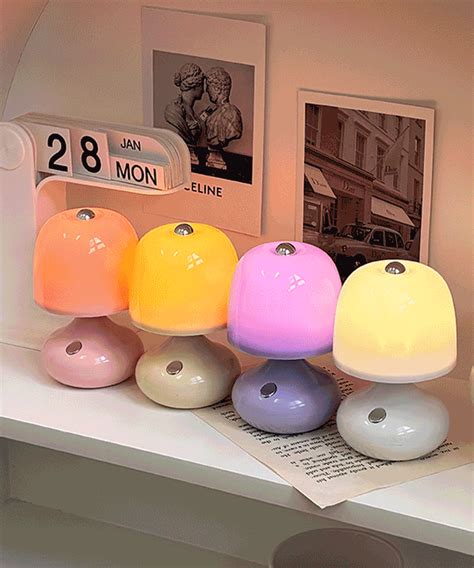 B 묶음구매할인 올리오 무드등 4colors 미니조명 오브제 친구 선물 인테리어 소품 에이블리