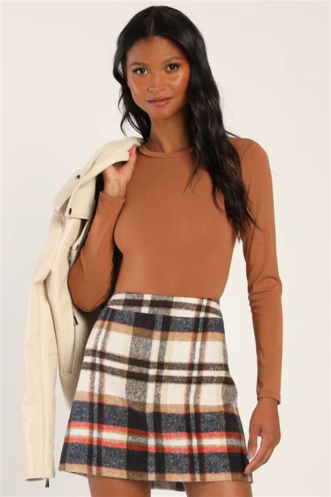 Model Plaid Micro Skirt