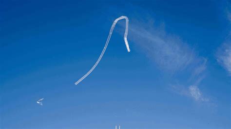 Spatial Calligraphy Of Light And Wind Teamlab