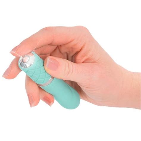 Swan Pillow Talk Flirty Ultimate Pleasure