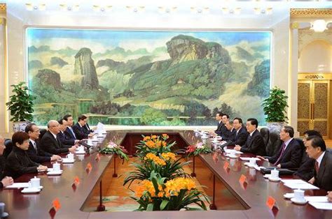 胡锦涛会见中国国民党荣誉主席吴伯雄