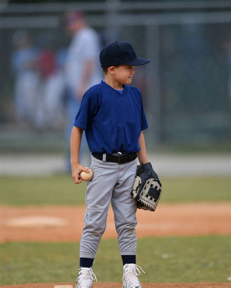 how to dry a baseball gloves 6 simple steps we know gloves