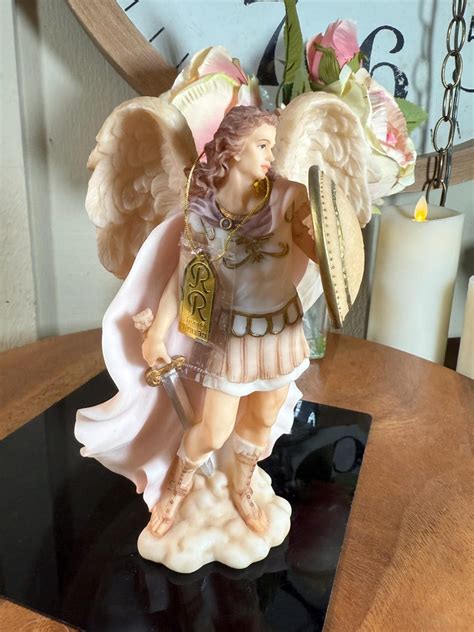 Seraphim Angel Classics Roman Michael Victorious 78191 75 Inch