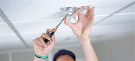 How To Replace A Halogen Light Bulb