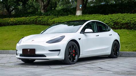 全新2024款model 3谍照曝光！前脸更加犀利，内饰更豪华！车家号发现车生活汽车之家