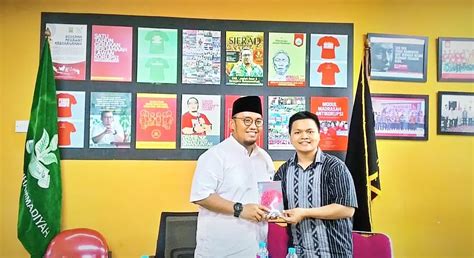 Moh Ahbab Hasbi Ashidiqi Ahbabhasbi • Instagram Photos And Videos