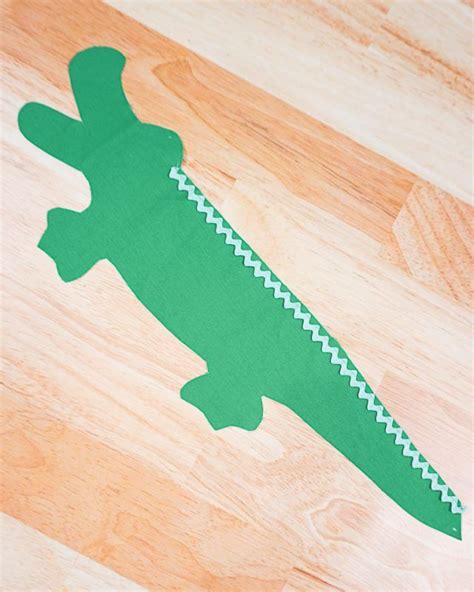 Free Stuffed Alligator Sewing Pattern Artofit