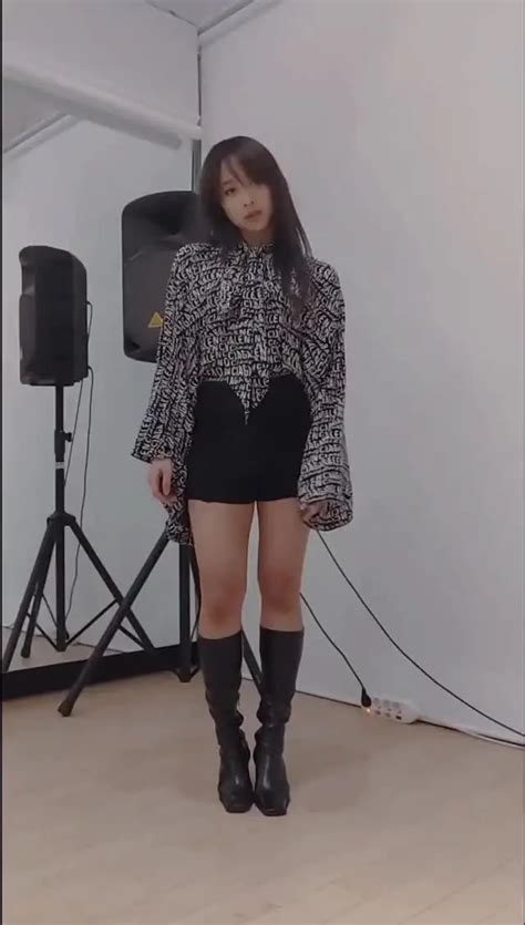 Secret Number Dita Tail Cover Scrolller