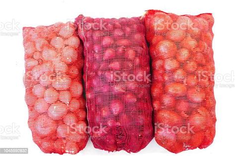 메쉬 가방에 양파의 건조 양파 빨강 보라색과 흰색 양파의 3 종류 개체 그룹에 대한 스톡 사진 및 기타 이미지 개체 그룹 건강한 생활방식 날것 Istock